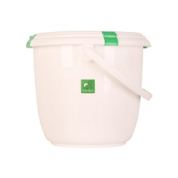 Using a Nappy Bucket